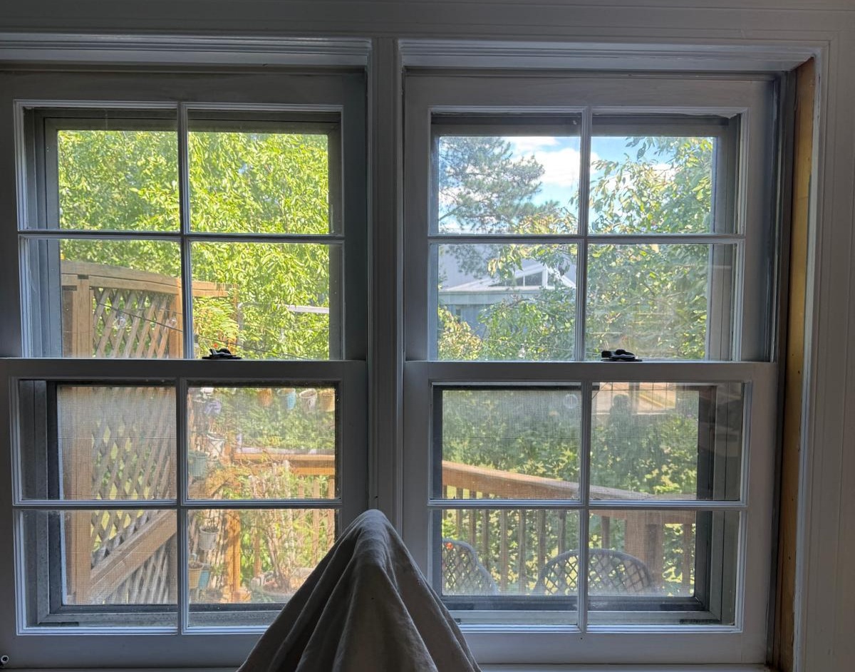 Guide to DIY A Commercial Window Glass Replacement!